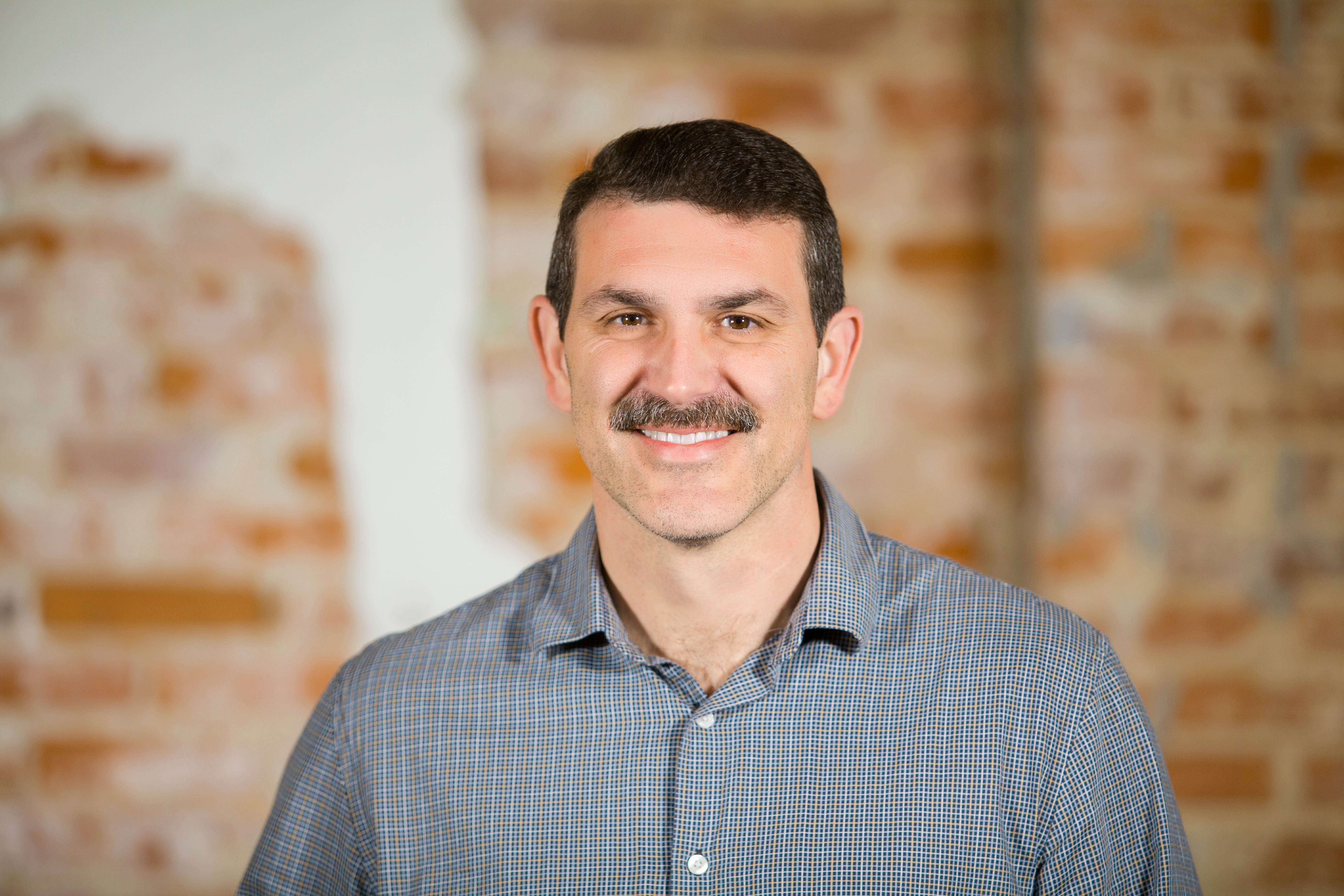 About – Pursuing Truth with Chris Vaught
